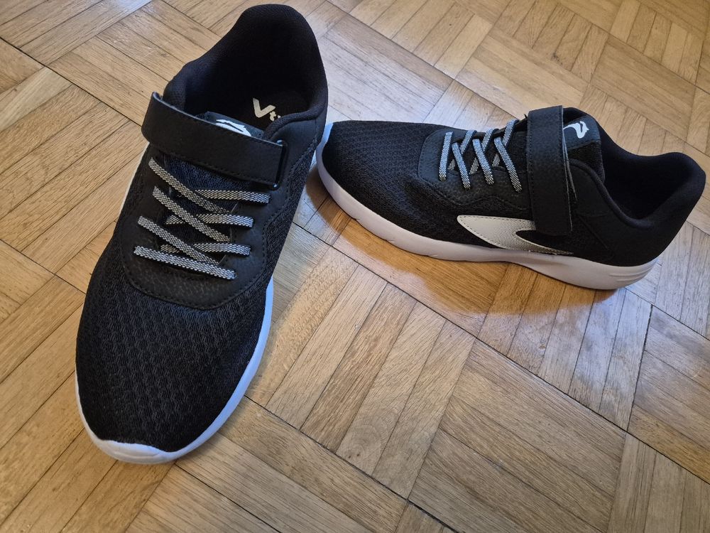 neue turnschuhe gr.41 (Neu und originalverpackt) in Hergiswil NW für ...