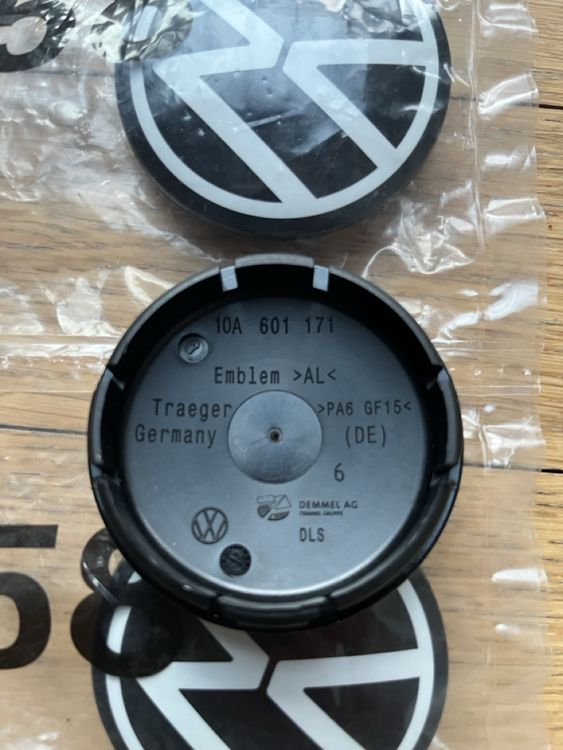 Volkswagen VW Wheel Center Caps - Set of 4 (Neu und originalverpackt ...