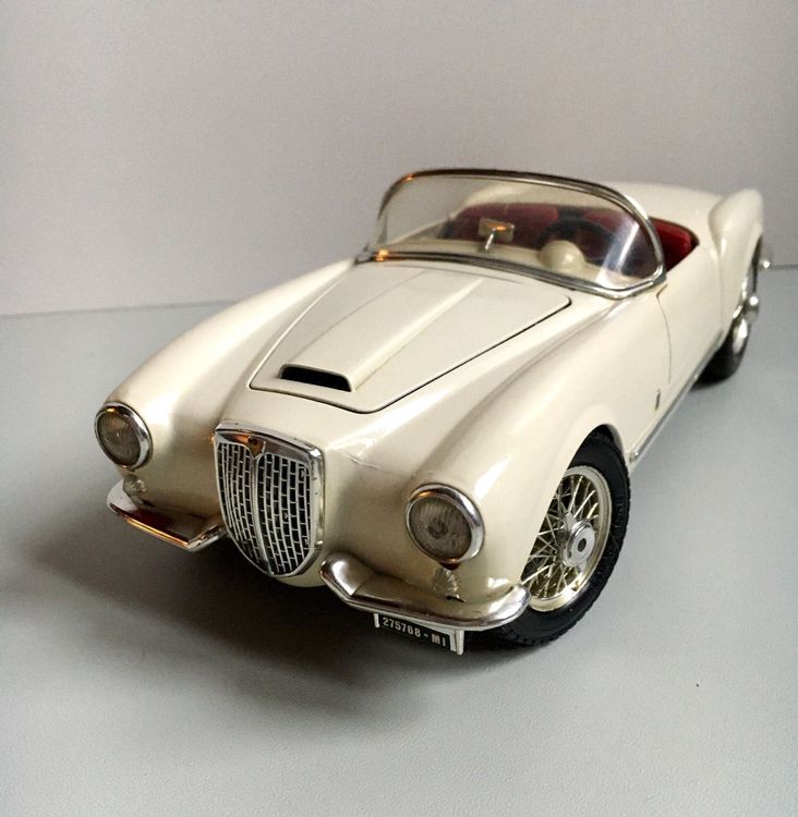 Lancia Aurelia B24 Spider 1:18 Bburago | Kaufen auf Ricardo