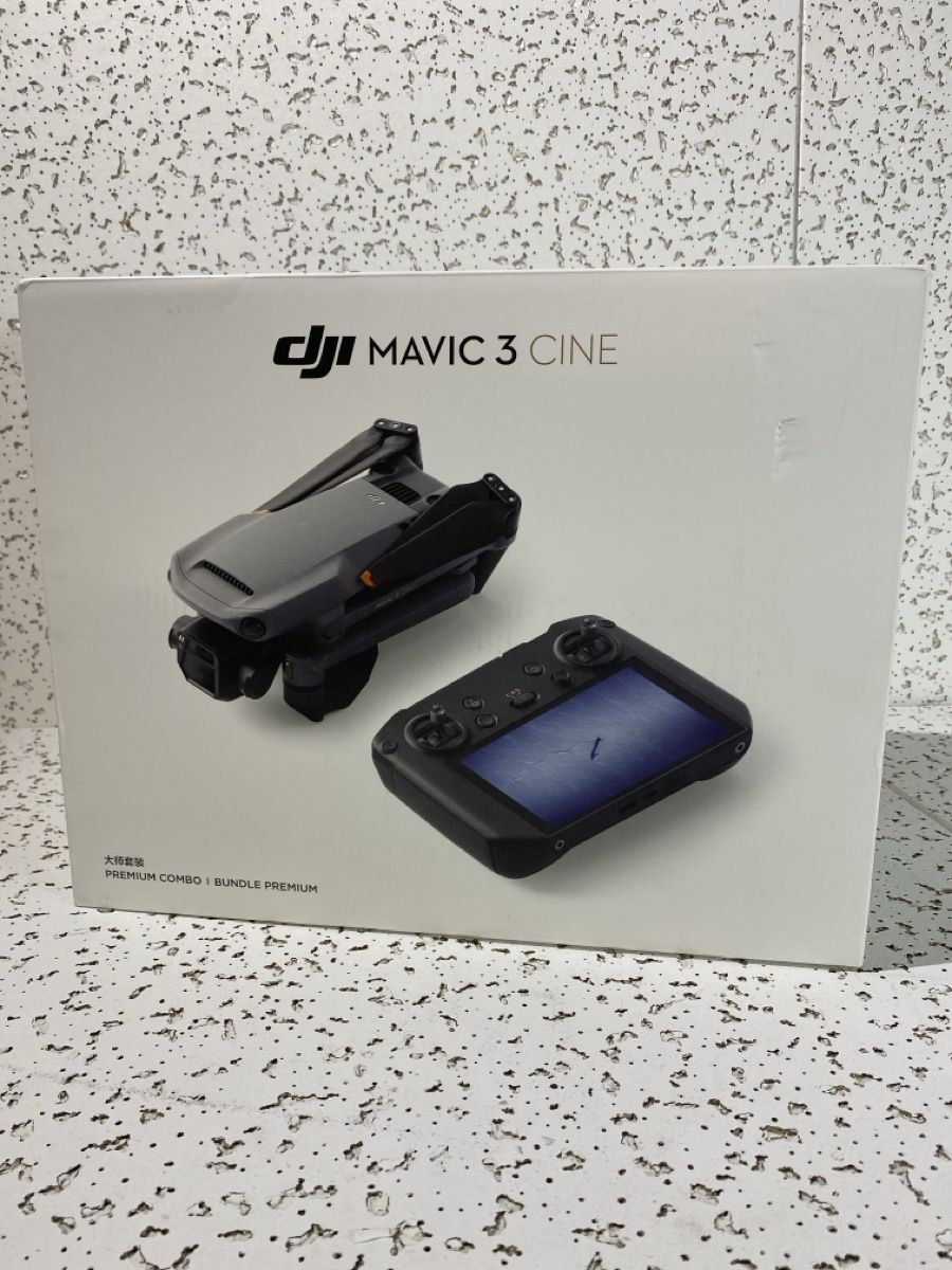 Dji Mavic 3 Cine Premium Combo neuwertig wenig geflogen (Neu (gemäss ...