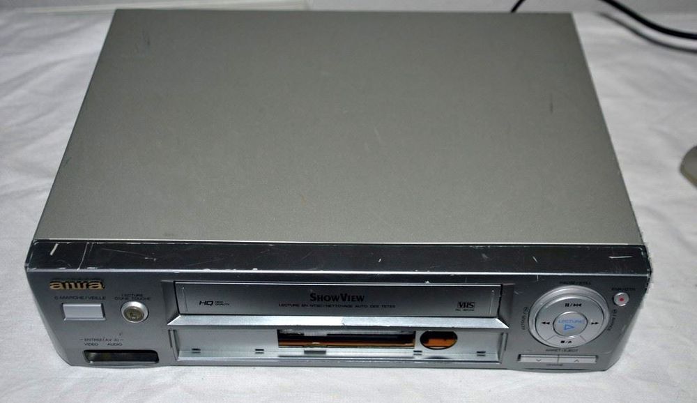 Videorecorder VHS Aiwa HV-GX935LE magnétoscope (Gebraucht) in Collonges ...