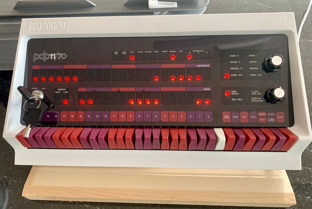 DEC PDP-11 Replica Kit (Neu (gemäss Beschreibung)) in Zürich für CHF ...