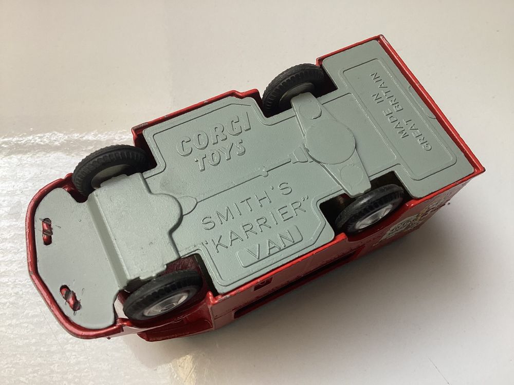 Corgi Toys "SMITH‘S CARRIER TICKET CAR“ Chipperfield Circus (Neu ...