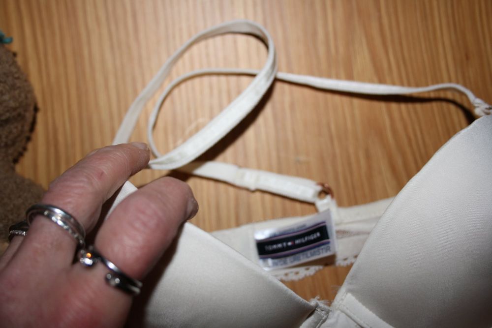 Push UP BH Tommy HIlfiger 70B | Kaufen auf Ricardo