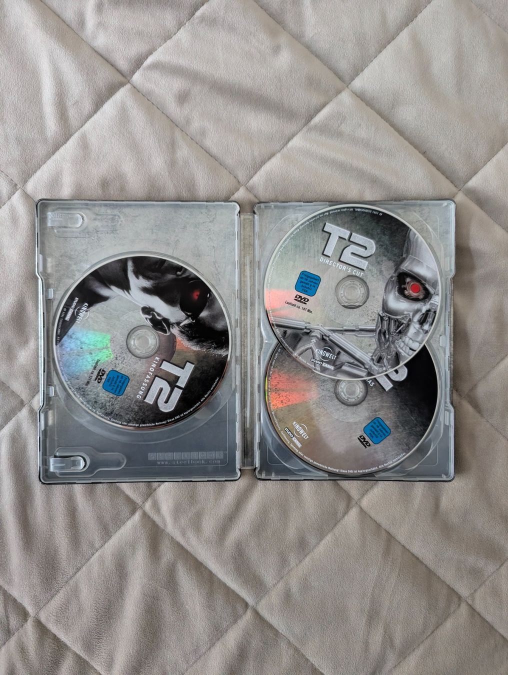 Terminator 2 Steel Edition - 3 DVDs - Kultfilm (Gebraucht) in Bülach ...