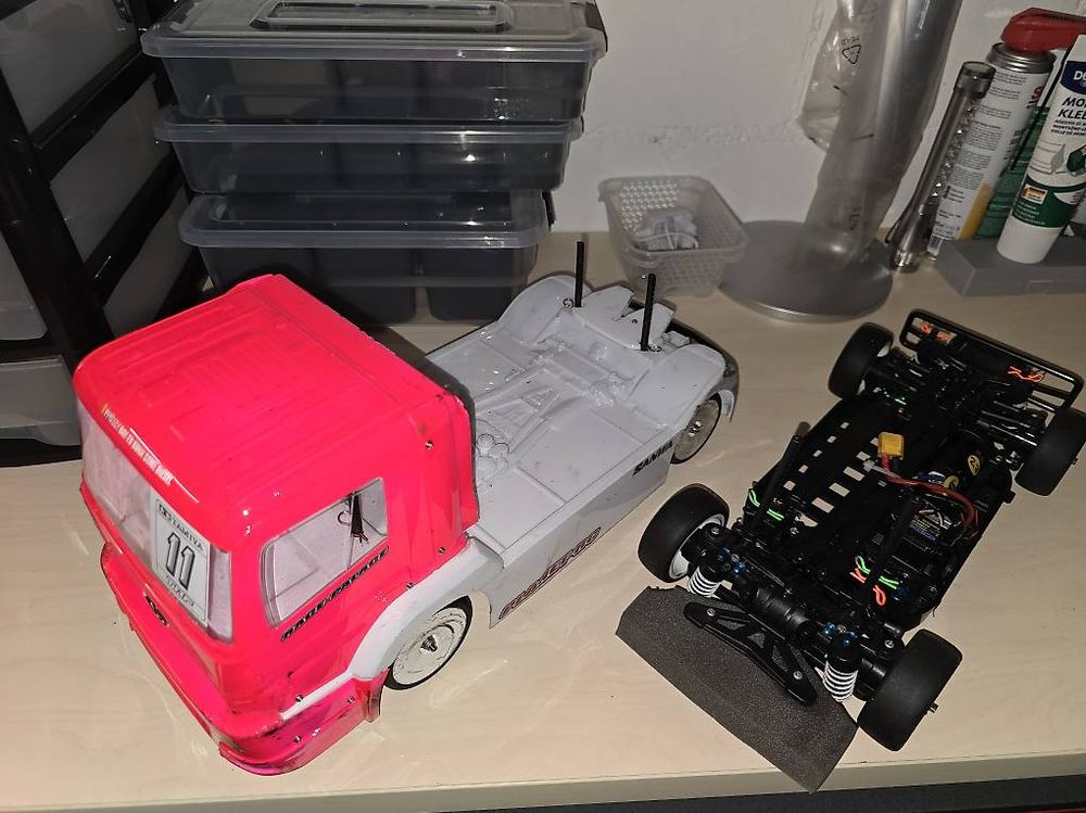 2x Tamiya TT-01 Trucks (Gebraucht) in Arbon für CHF 350 – nur Abholung auf Ricardo kaufen