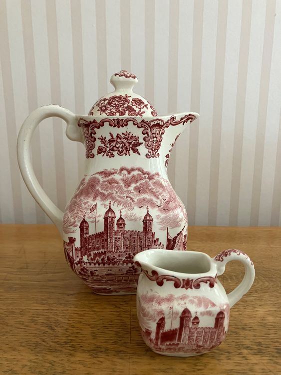 Cafetière ou théière anglaise avec son pot à lait Wedgwood (D'occasion ...