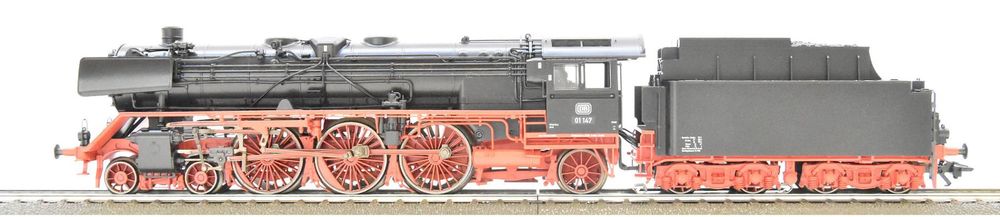 Märklin 39010 Dampflok BR 01 DB H0 WS Digital mit OVP (Gebraucht) in St ...