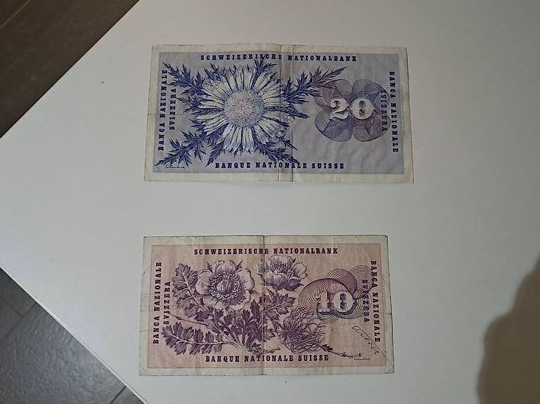 Alte Banknoten (Gebraucht) in Rotkreuz für CHF 10 – mit Lieferung auf Ricardo kaufen