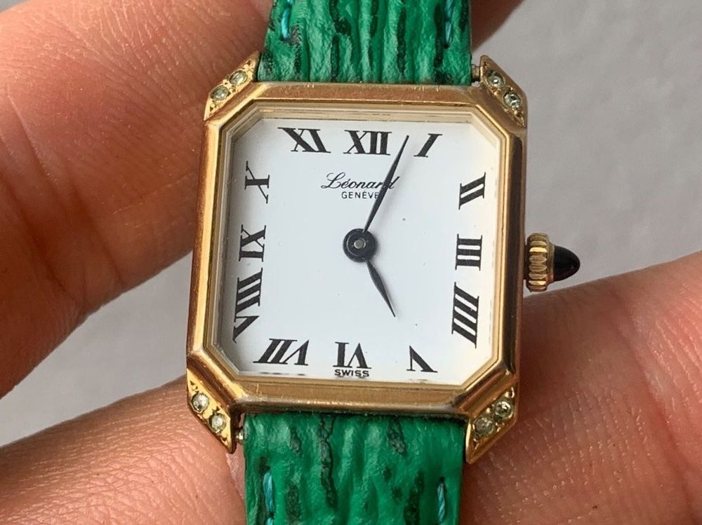 Vintage LEONARD Tank mécanique femme / Damenuhr Handaufzug (Gebraucht) in Biel/Bienne für CHF 1 ...