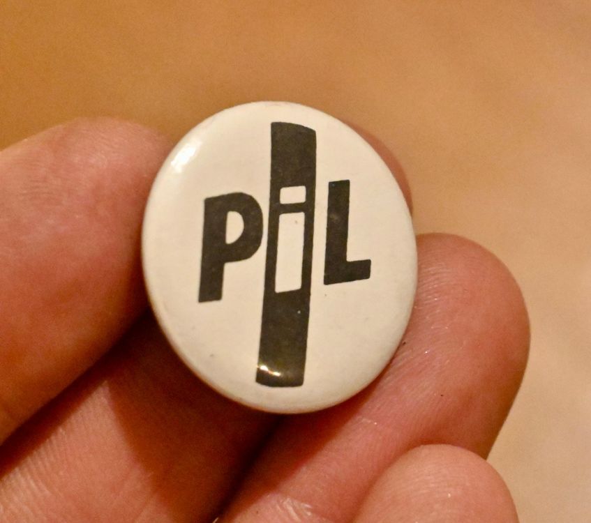 VINTAGE Pil 2 PIN punk new wave ORGINAL badge BUTTON | Kaufen auf Ricardo