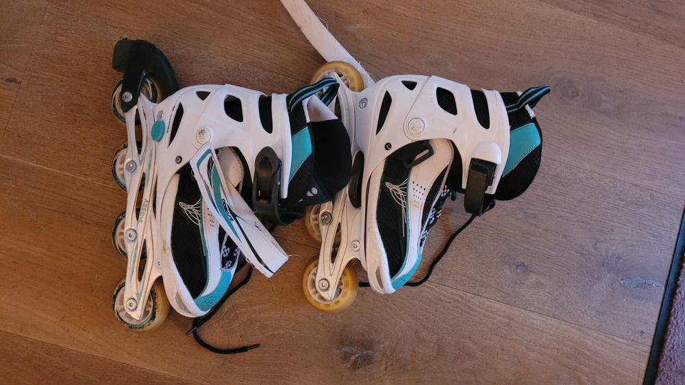 Kinder Inlines Gr 32-37 (Gebraucht) in Wettingen für CHF 20 – mit ...