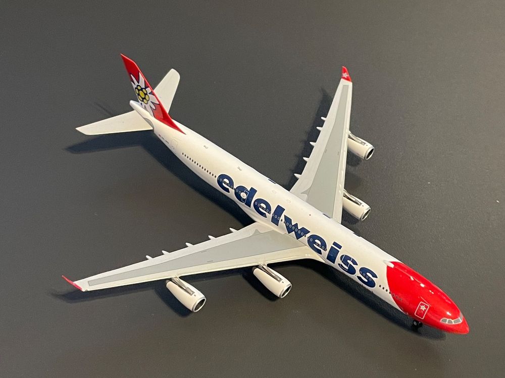 Edelweiss Airbus A340-300 HB-JMG Phoenix Models 1:400 (Neuf avec ...