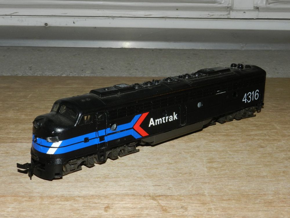 Model Power (Roco) H0 GL Diesellok EMD E9 der Amtrak (Neuf (Voir description)) à Jona pour CHF ...
