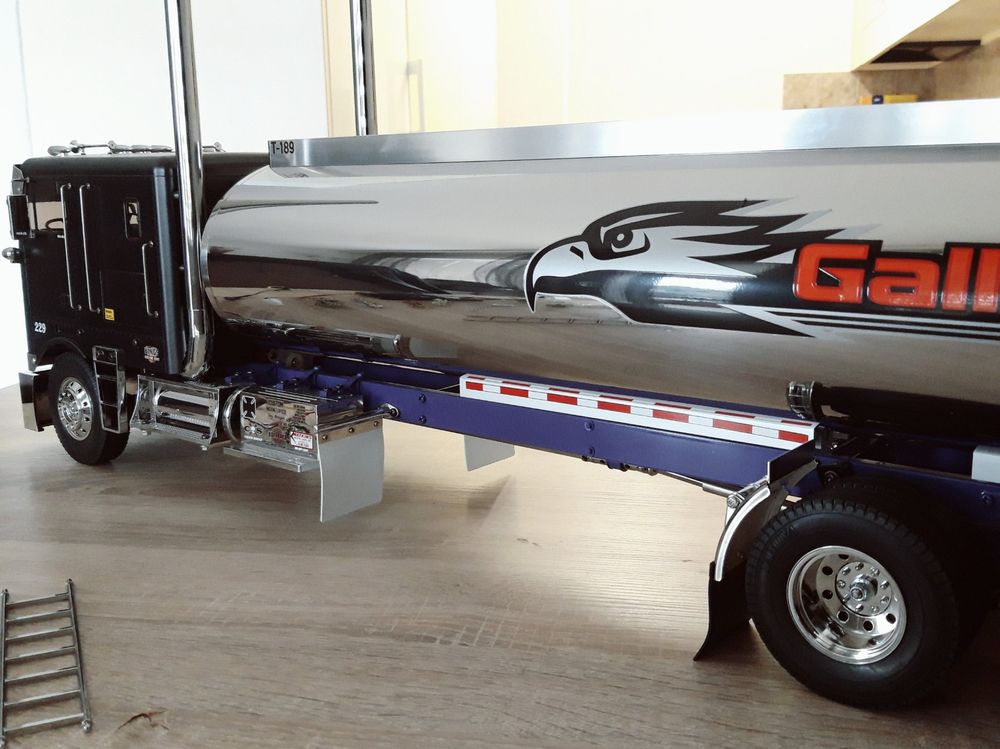 Tamiya Globeliner Tanker Truck (Gebraucht) in Uttigen für CHF 680 – nur ...