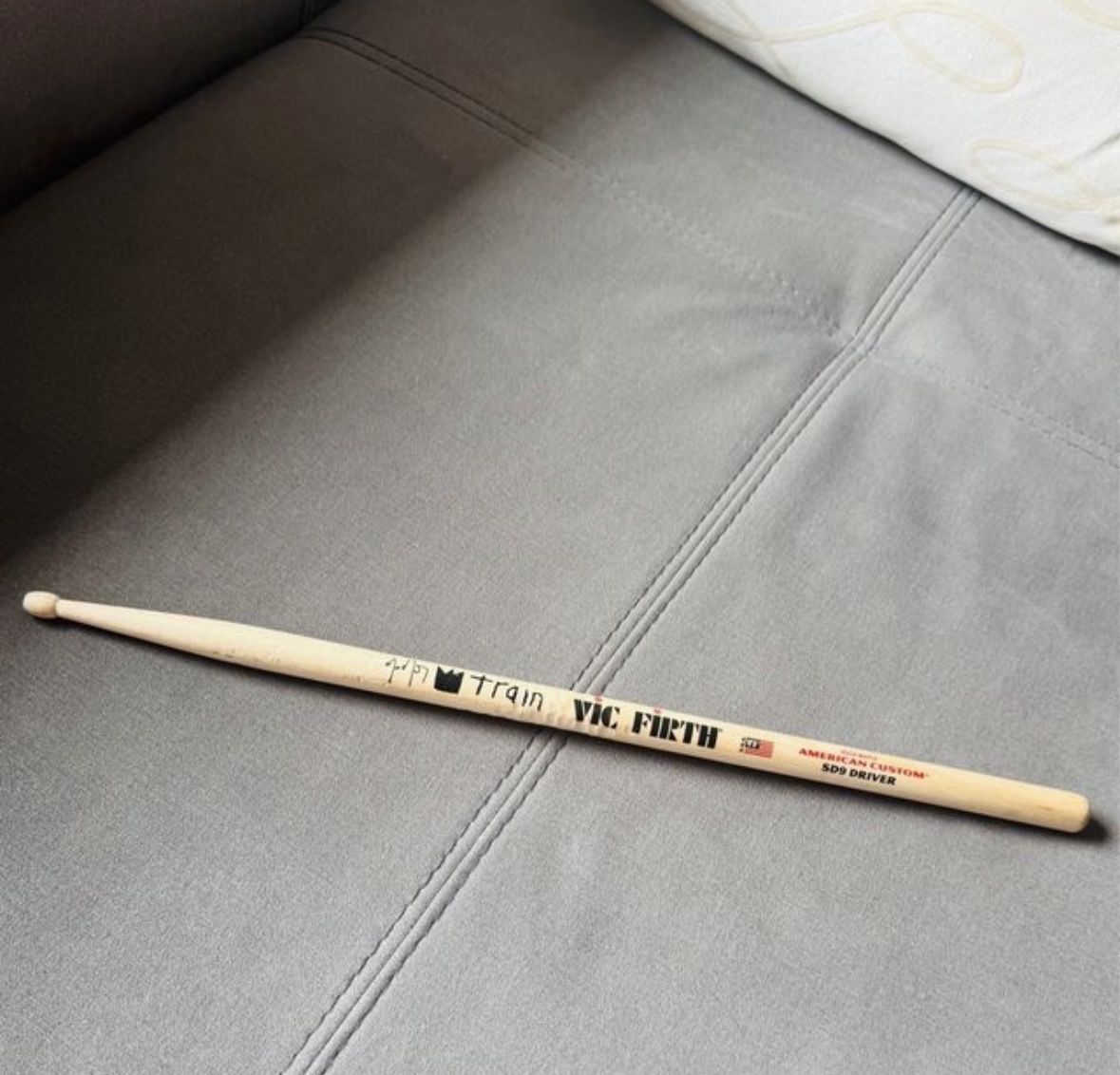 Train Band Vic Firth signed Drumstick (Neu (gemäss Beschreibung)) in ...