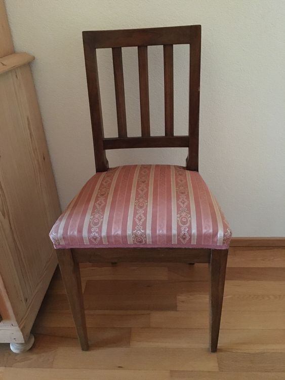 Antike Biedermeier Stuhl gepolstert. (Gebraucht) in Lanzenhäusern für CHF 29 – nur Abholung auf ...