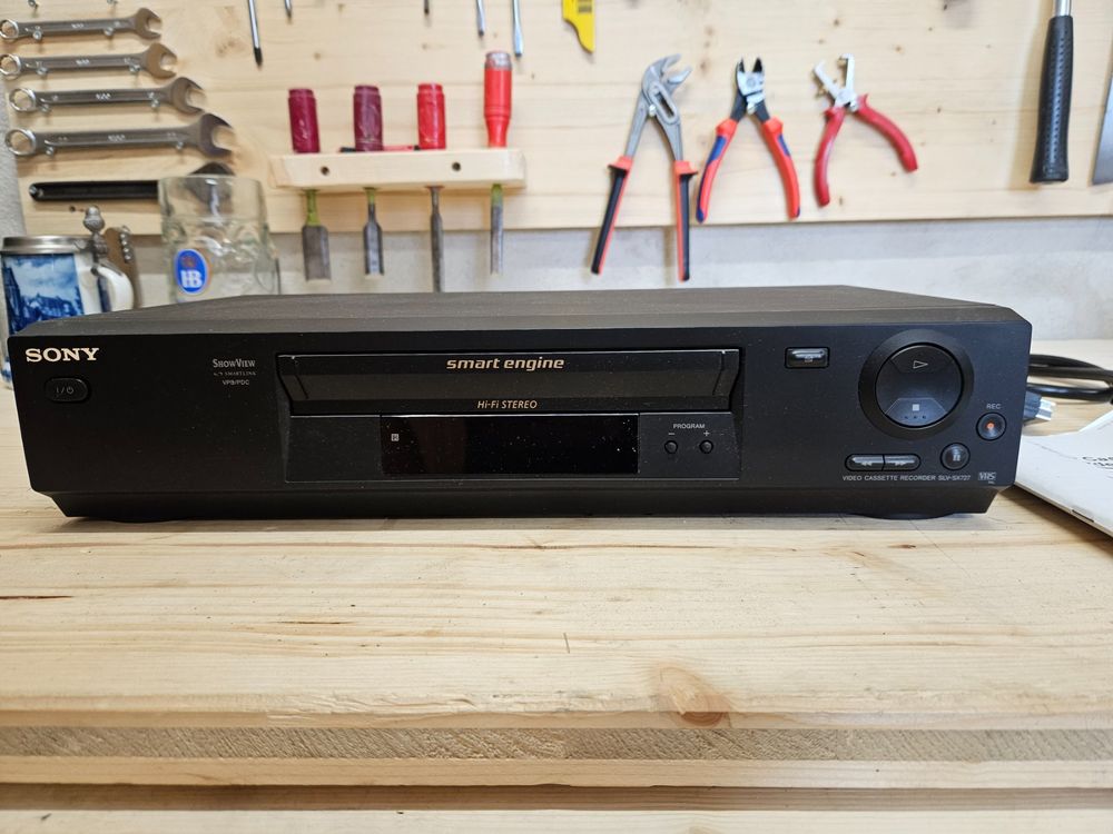 VHS Video Recorder Sony (Gebraucht) in Busswil BE für CHF 85 – mit ...