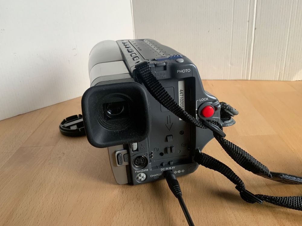 sehr gut erhaltener Hi8 Camcorder von CANON + Video Grabber (Gebraucht ...