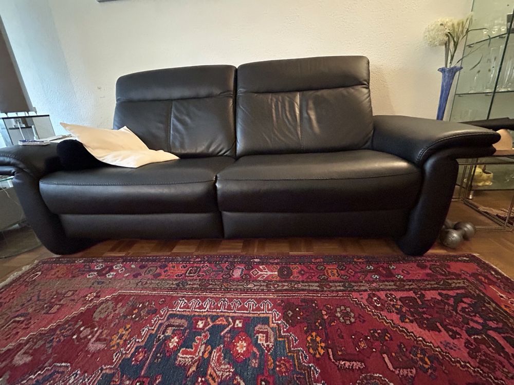 Ledersofa 2-Sitzer mit Relaxfunktion (Gebraucht) in Münchenbuchsee für CHF 100 – nur Abholung ...