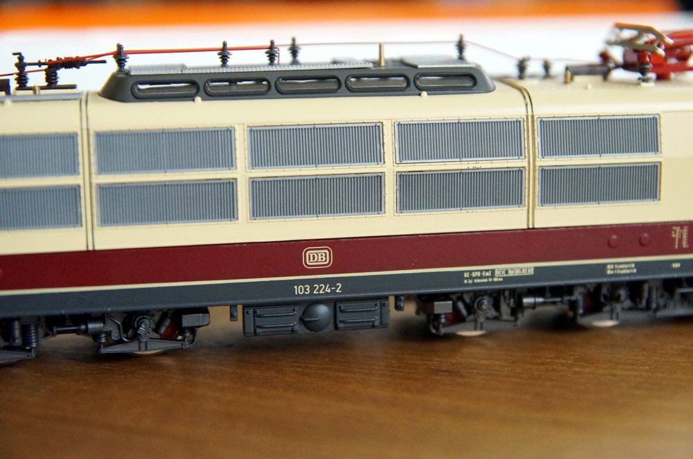 Roco 43442 - DB Baureihe 103 (Gebraucht) in Schönenwerd für CHF 100 ...