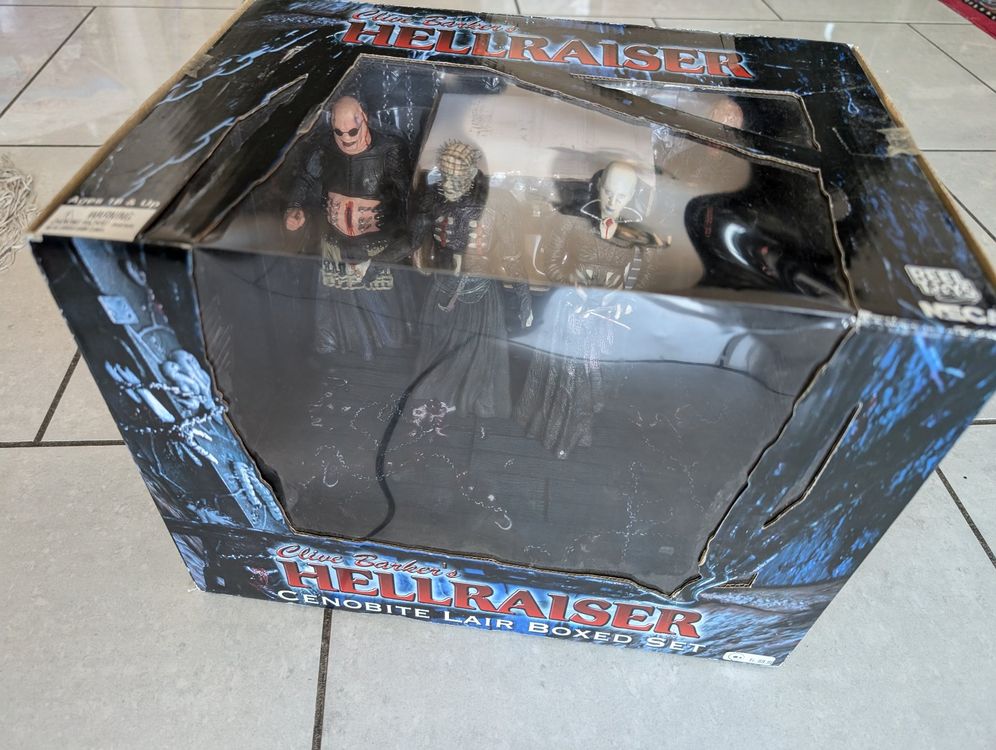 HELLRAISER FIGUREN - CENOBITE LAIR BOXED SET ! (Gebraucht) in Spiegel b ...