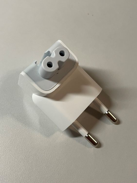 Original Apple Adapter (Gebraucht) in für CHF 1 – mit Lieferung auf ...