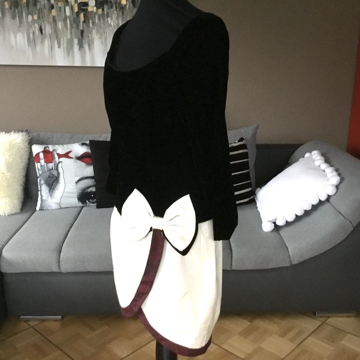 PANTAGIS robe vintage velours 🖤 M/L (D'occasion) à Fribourg pour CHF 14 ...