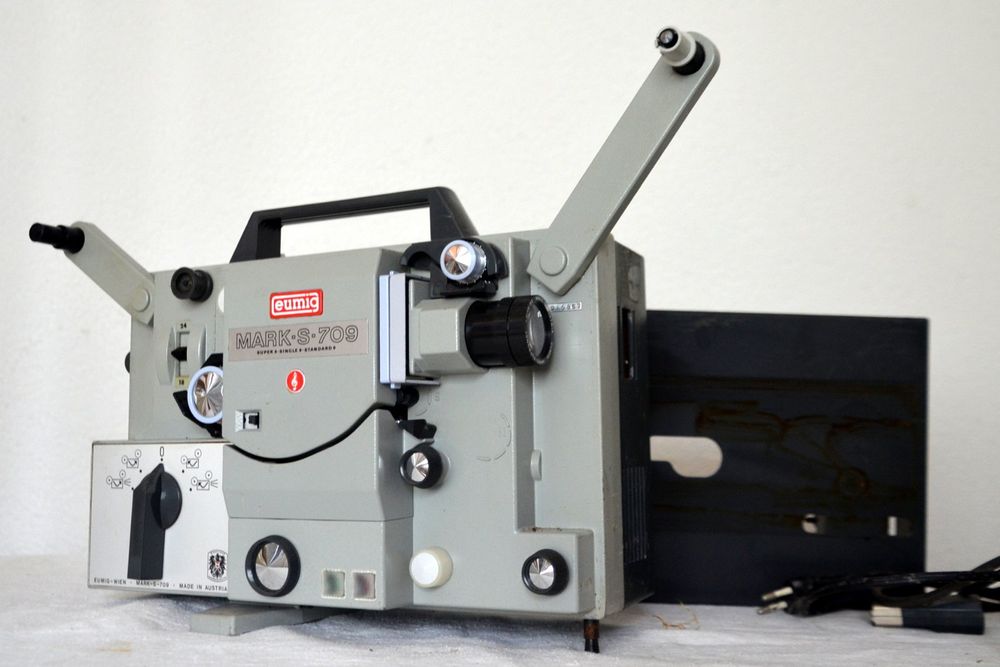 Tonfilmprojektor EUMIG Mark S 709 projecteur de film (Gebraucht) in Collonges für CHF 130 – mit ...