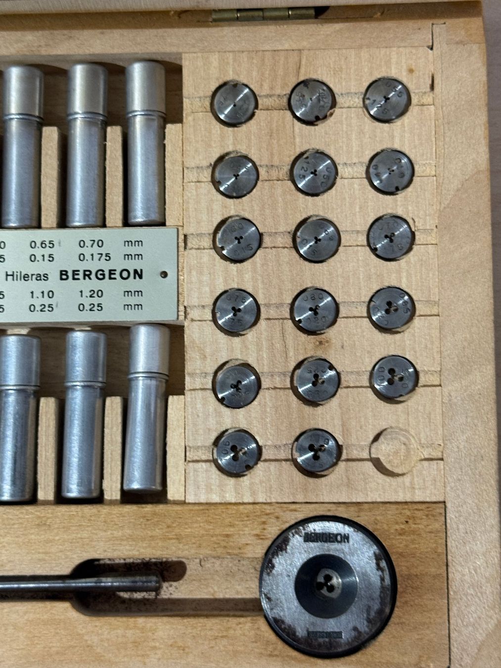🔵 Bergeon 30010 Gewindeschneidesatz Uhrmacher 🔵 (Gebraucht) in ...