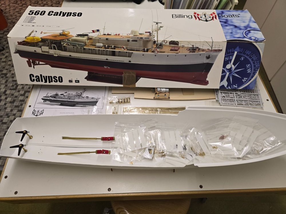 Bausatz Forschungsschiff Calypso,1:45 von Billing Boats (Neu (gemäss Beschreibung)) in Wolfwil ...