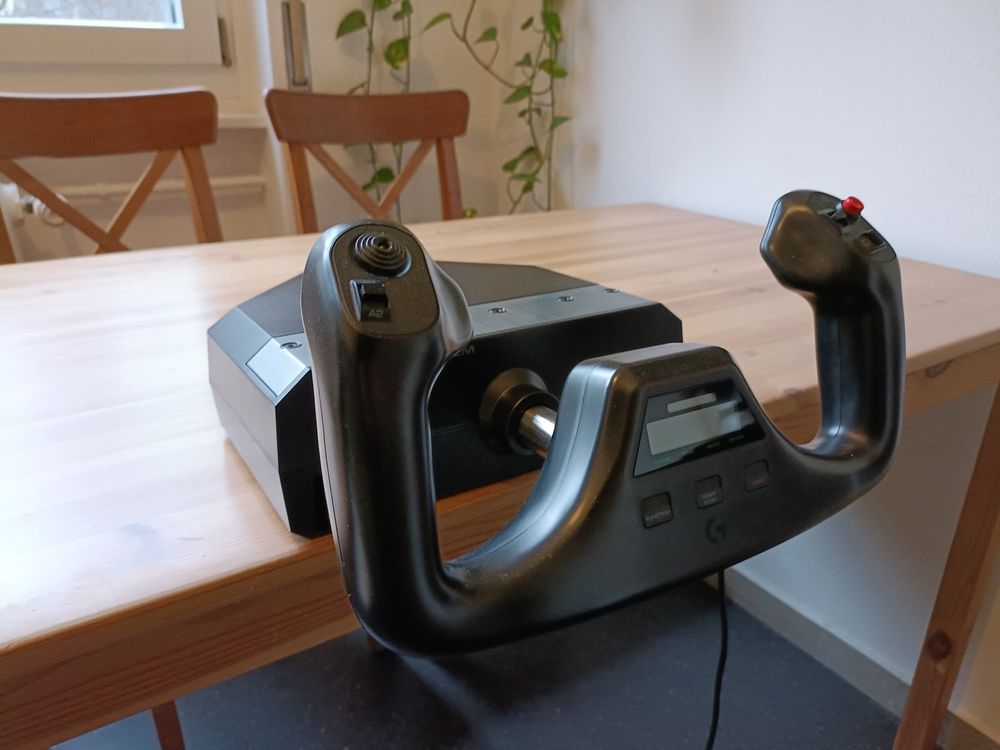 Logitech G Flight Simulator Yoke System | Kaufen auf Ricardo