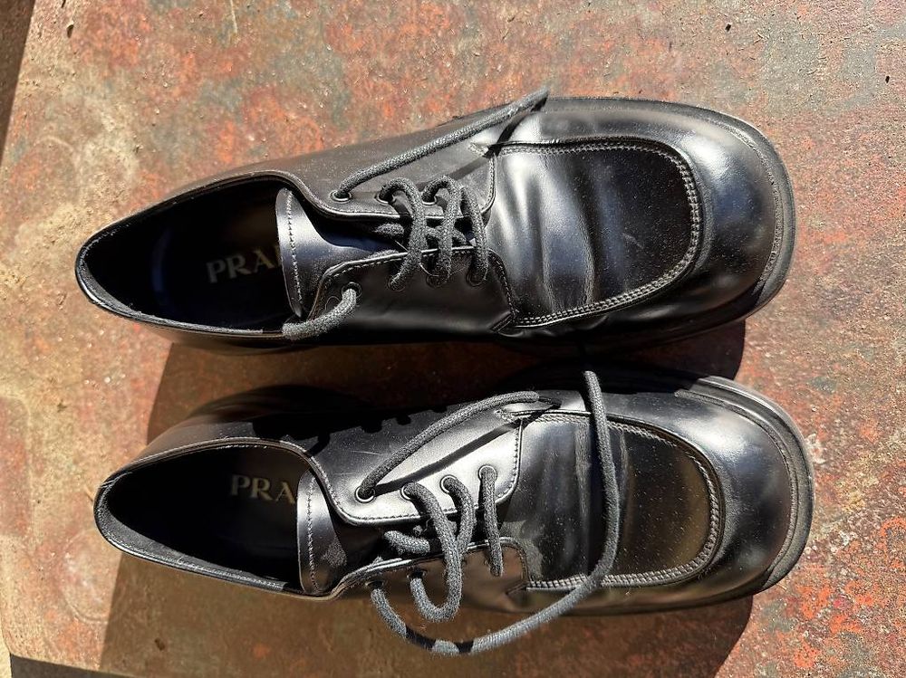 Scarpe PRADA taglia 8 uk, 42 (Usato) a Cadempino per CHF 160 – solo ...