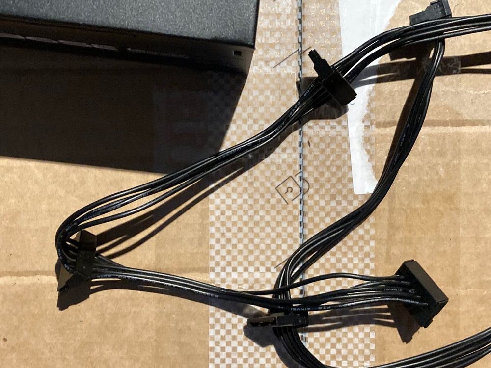 Inwin Gaming Power Supply B65E 650 Watt (Neu (gemäss Beschreibung)) in ...