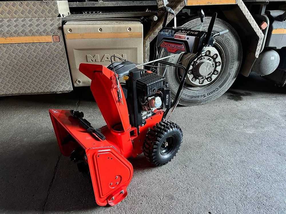 Vorführmaschine Schneefräse Ariens ST24 Compact (Gebraucht) in Thusis ...