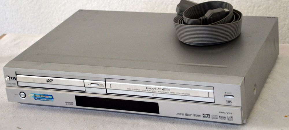 Videorecorder VHS LG DVS7930 magnétoscope (Gebraucht) in Collonges für ...