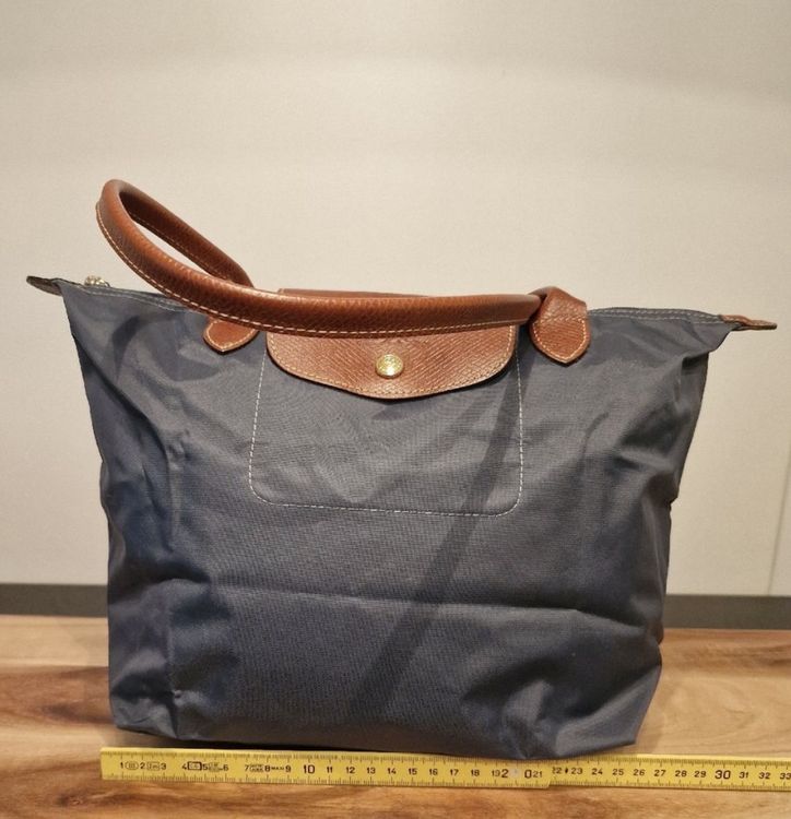 Longchamp Le Pliage Gr. M-anthrazit (Gebraucht) in Allschwil für CHF 73 – mit Lieferung auf ...