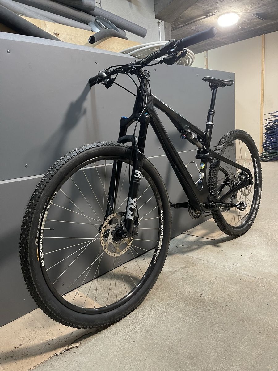 Mountainbike/Fully BIXS SIGN Carbon mit Gebrauchsspuren (Gebraucht) in ...