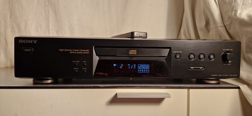 Sony CDP-XE270 CD Player mit FB. (Gebraucht) in Zürich für CHF 89 – mit Lieferung auf Ricardo kaufen