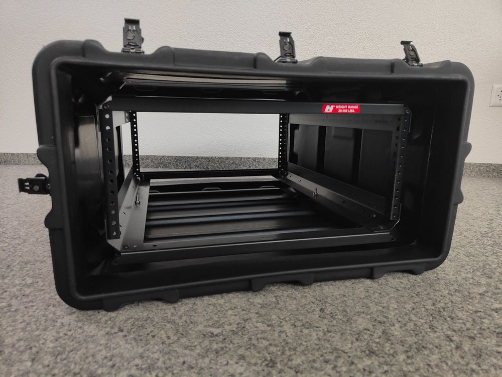 Pelican Hardigg BlackBox Rack Mount Case 4U (Neu (gemäss Beschreibung ...