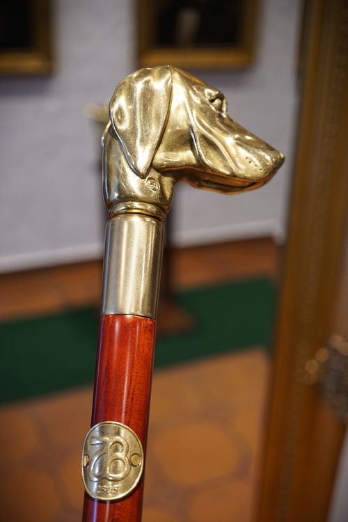 IMPOSANTER GEHSTOCK JAGDHUND AUS BRONZE SKULPTUR FIGUR (Gebraucht) in Vettweiß für CHF 312 – mit ...