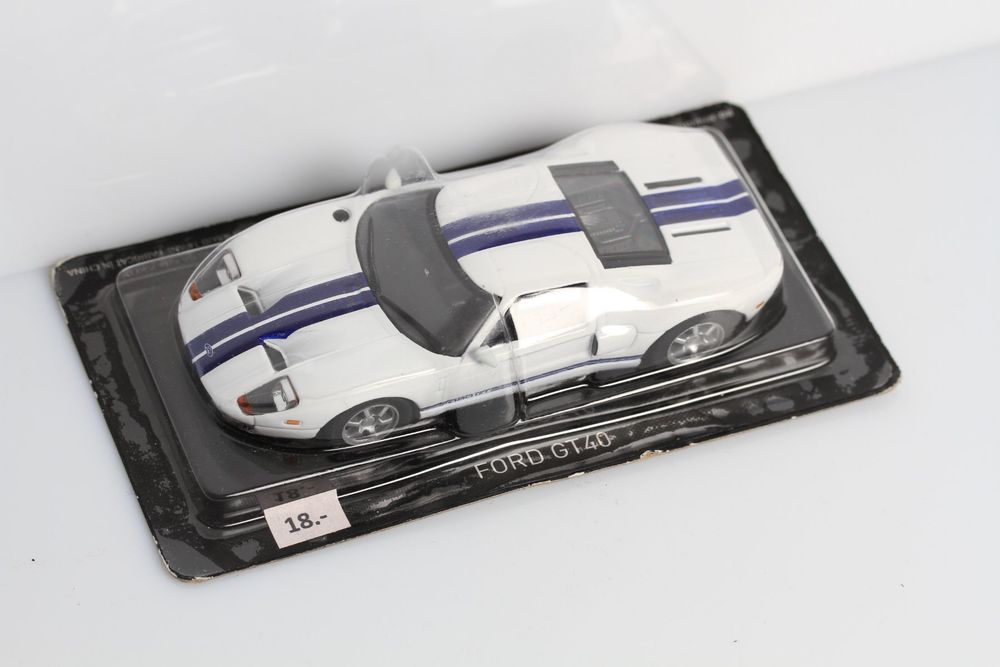 5x 1:43 / Alfa 4C & TZ / Fiat 500 / Ford GT40 / Corolla (Neu (gemäss ...