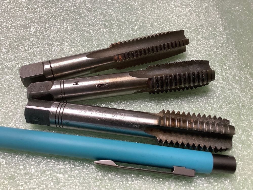 M18 Hand-Gewindebohrer- Satz | Kaufen auf Ricardo