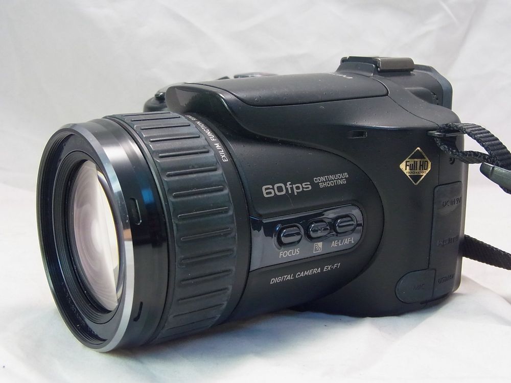 Top Casio Exilim EX-F1 Highspeed 60fps Kamera & 2 Objektive (Gebraucht ...