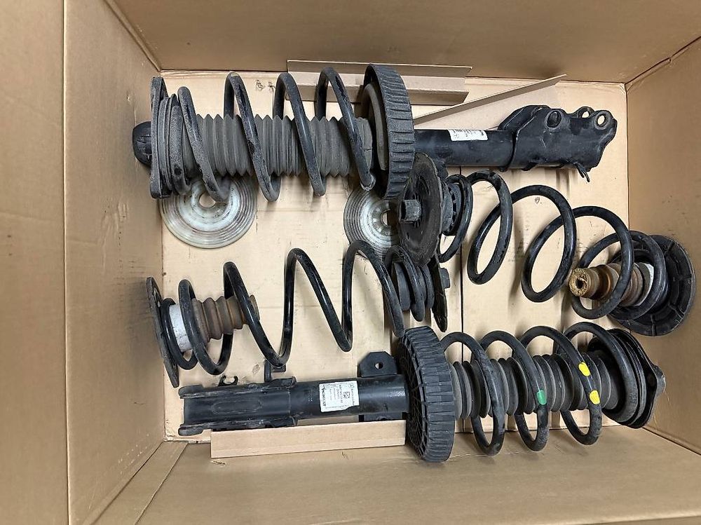 Mercedes Benz Marco Polo Original Federn vorne hinten (Gebraucht) in ...