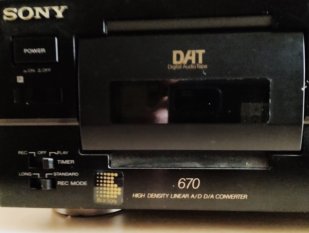 SONY DAT Tape-Deck DtC 670 (Defekt) in Lachen SZ für CHF 18 – mit ...