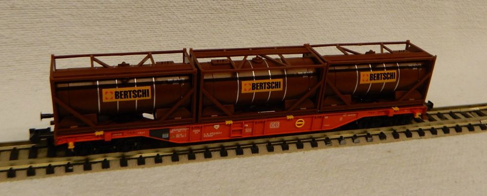 Minitrix Containertragwagen (Neu und originalverpackt) in Rupperswil ...