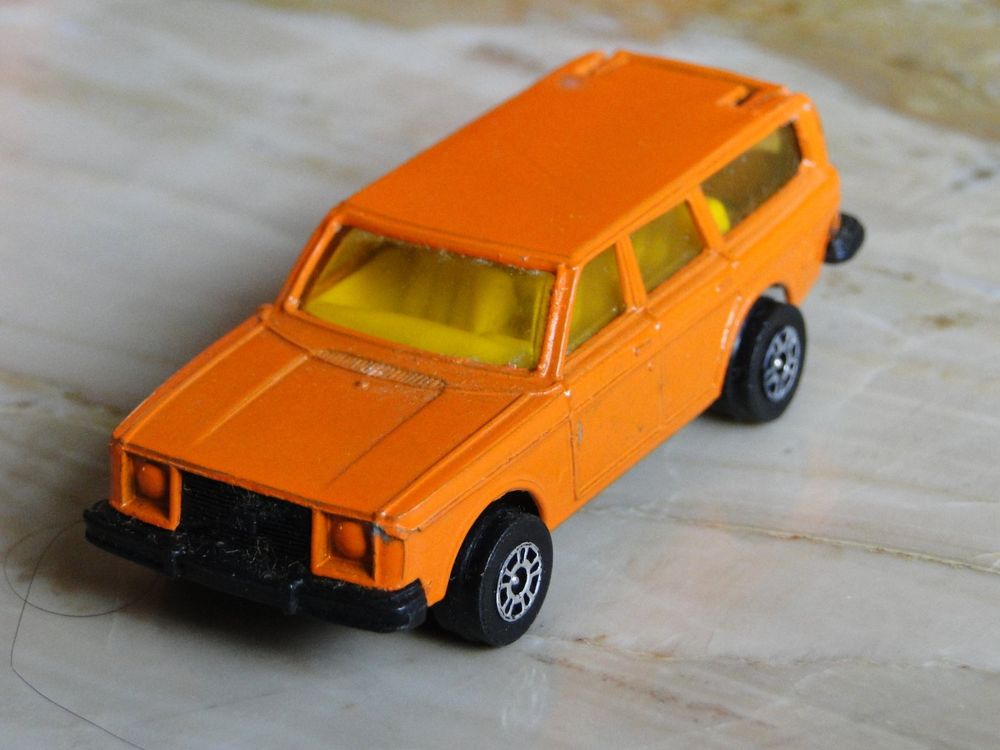 CORGI Juniors - Volvo 245 DL break (Gebraucht) in Killwangen für CHF 9 ...