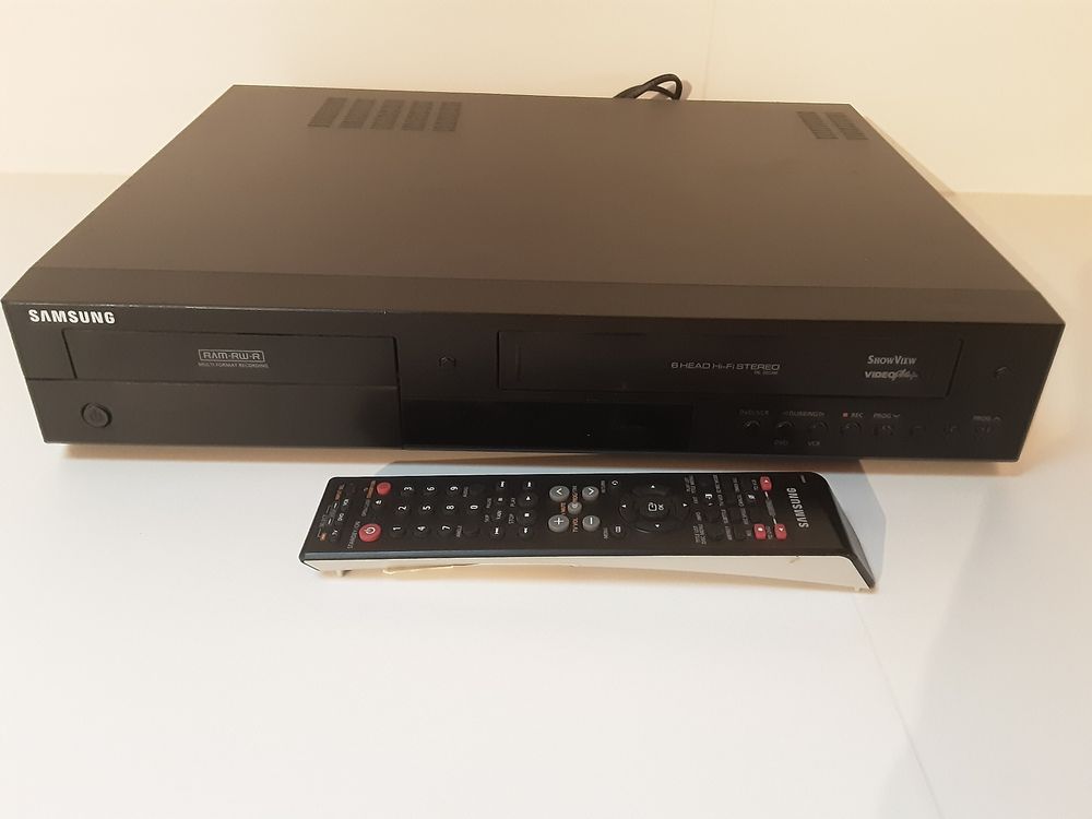 Samsung combo VHS-DVD VR370 (Gebraucht) in Ligornetto für CHF 69 – mit ...