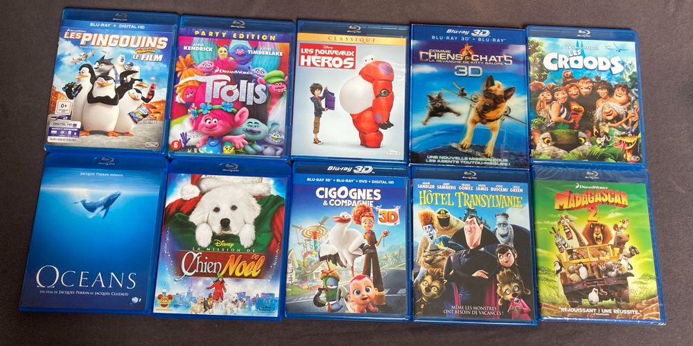 Lot de 10 DVD Blu-ray films enfants Disney, Pixar... (Gebraucht) in Bassecourt für CHF 50 – mit ...